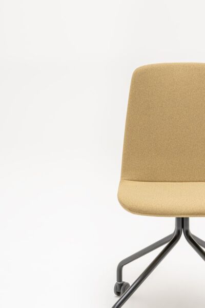 Ulti krzesło tapicerowane z kółkami | .mdd | MDD